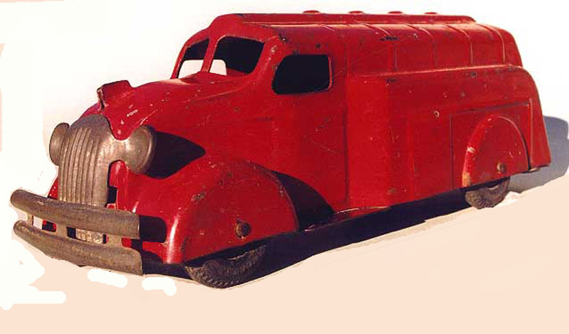 Wyandotte 1935 Streamlined Tanker Truck - Antique Toys Library